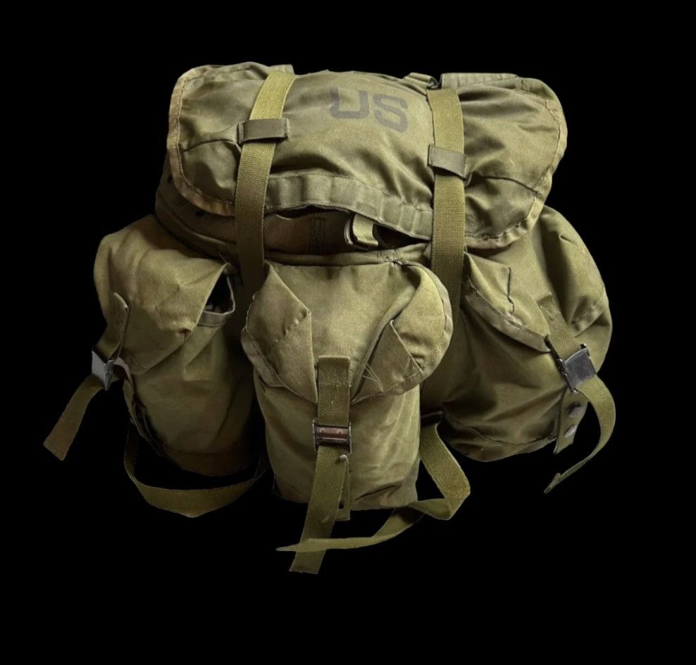 Vintage Genuine Vintage 1970s Military Rucksack /BackPack | Grailed