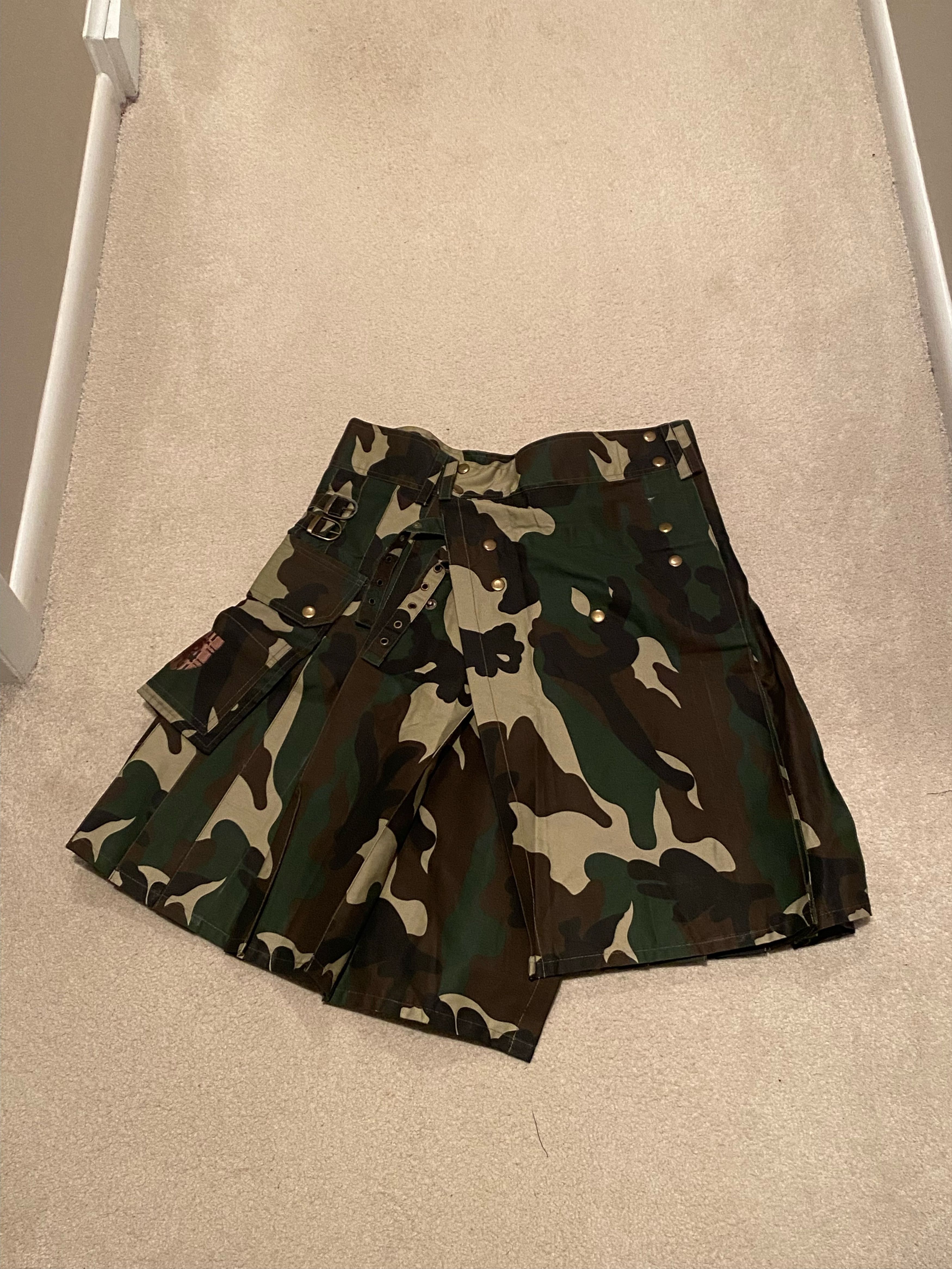 Vintage Damn near kilt em camo skirt | Grailed