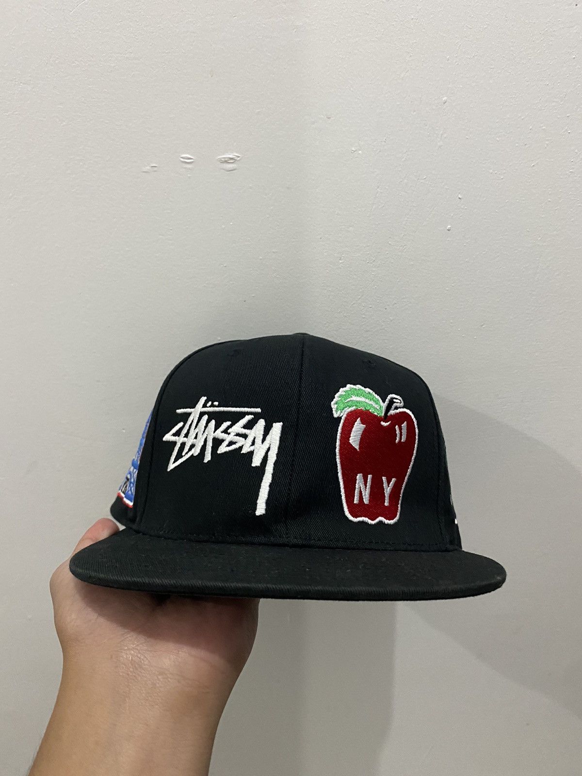 Stussy STUSSY WORLD TOUR ICONS SNAPBACK | Grailed