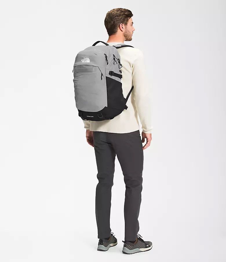 The North Face The North Face Router FlexVent Day Backpack Navy/TNF ...
