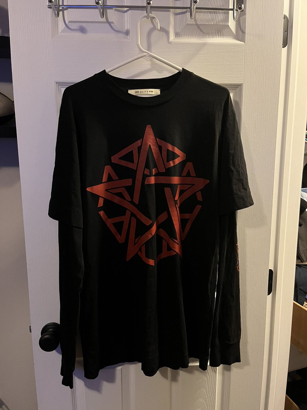 1017 ALYX 9SM × Destroy Lonely 1017 ALYX 9sm x Destroy Lonely short ...