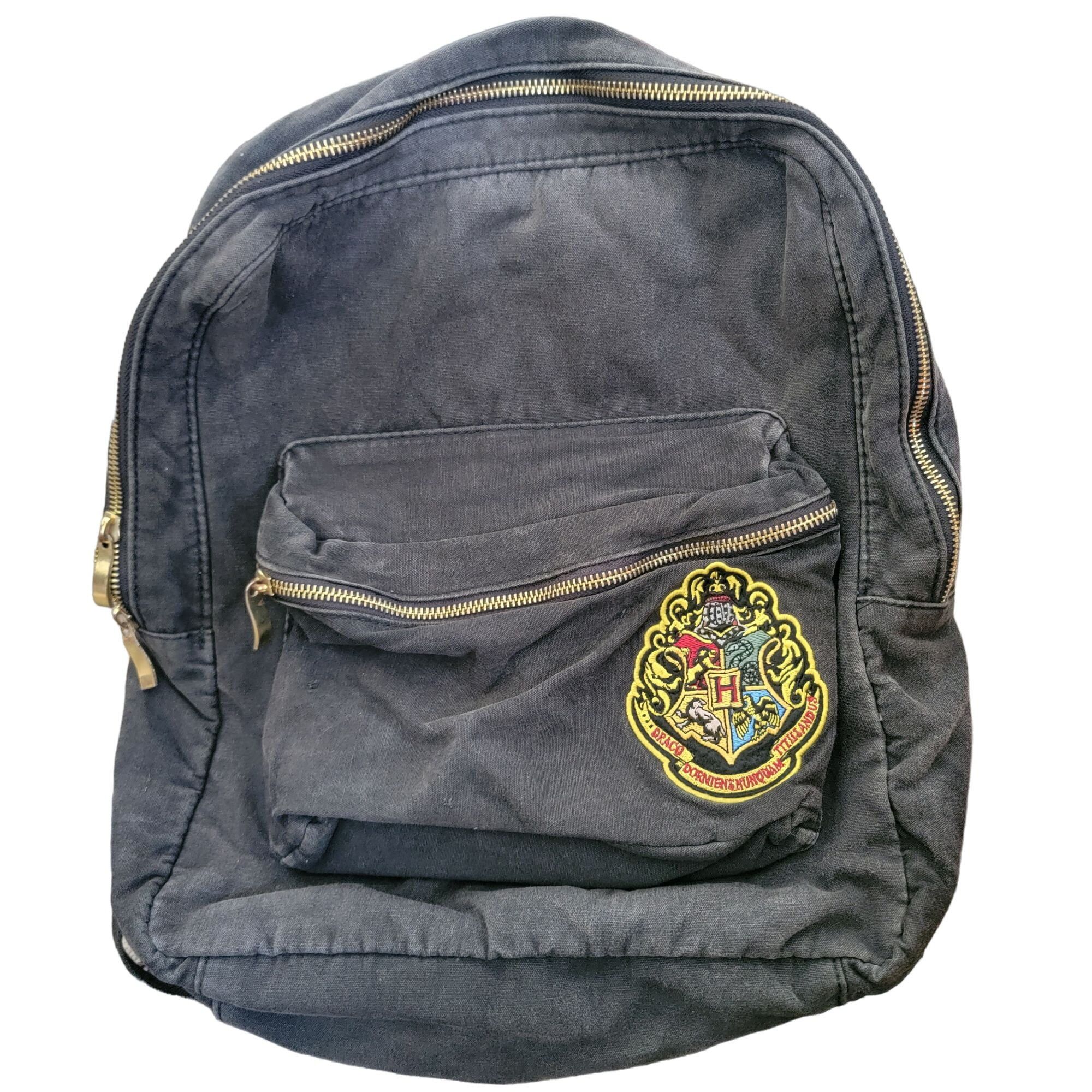 Universal Studios Universal Studios Harry Potter Hogwarts Crest ...