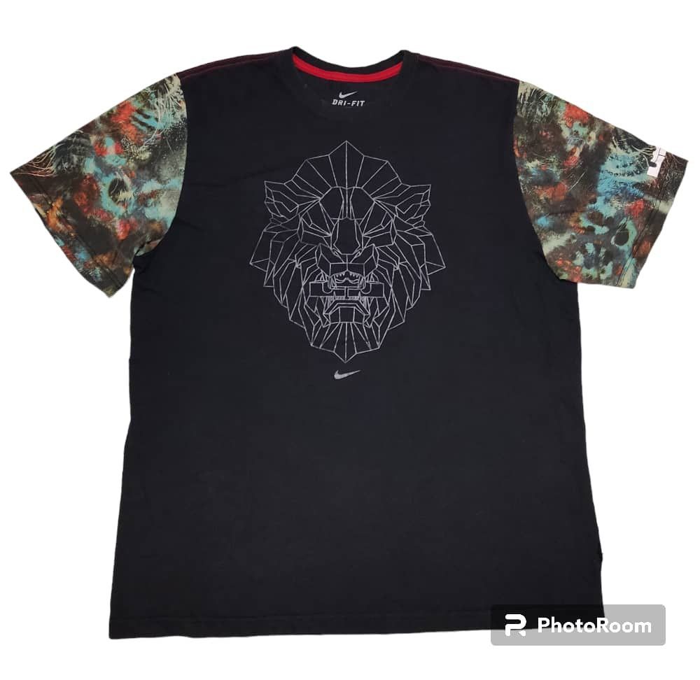 Nike NIKE LION FACE T-SHIRT | Grailed