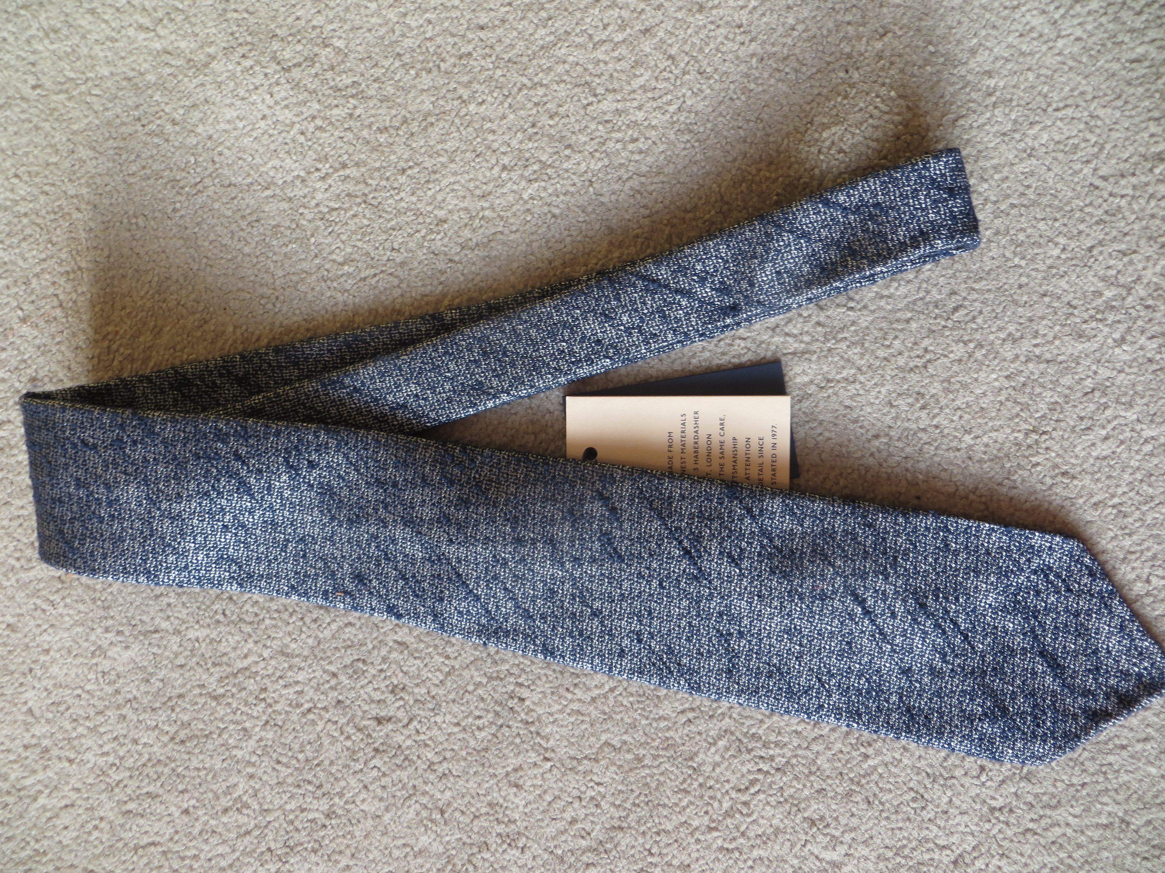 Drakes DRAKES HAND ROLLED EDGE SILK TIE HAND MADE TIE | Grailed