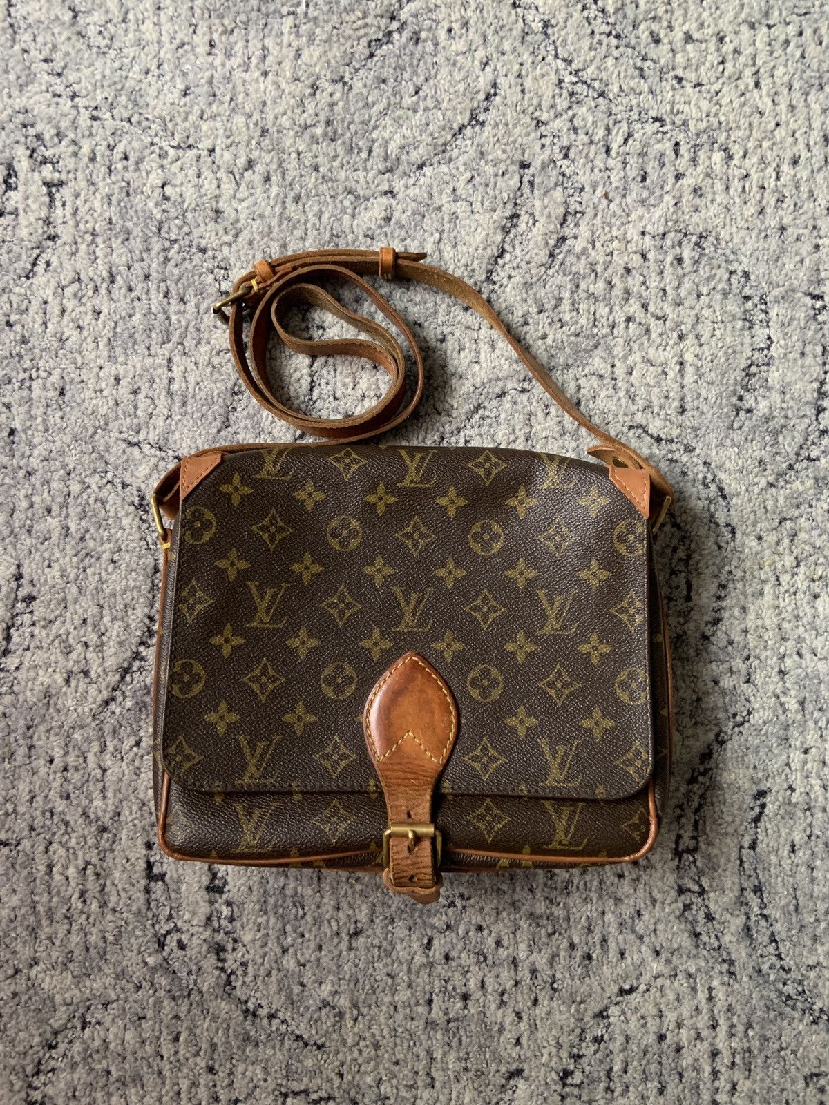 Louis Vuitton Louis Vuitton Vintage 80s Leather Monogram Shoulders Bag ...