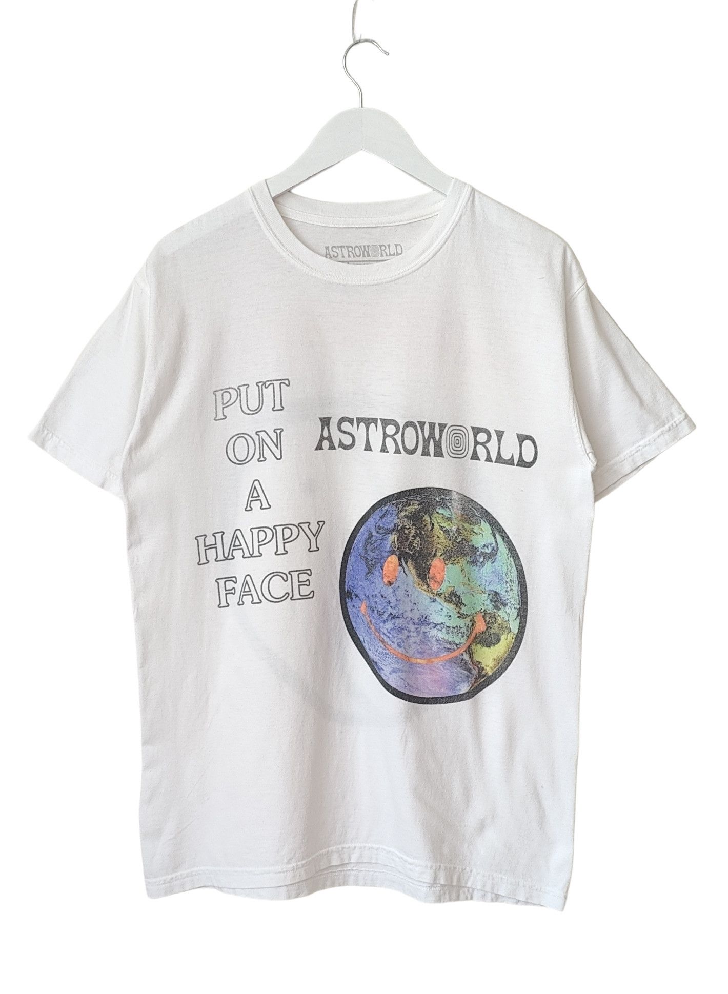 Travis Scott Travis Scott Astroworld Happy Face Down to Earth Tshirt ...