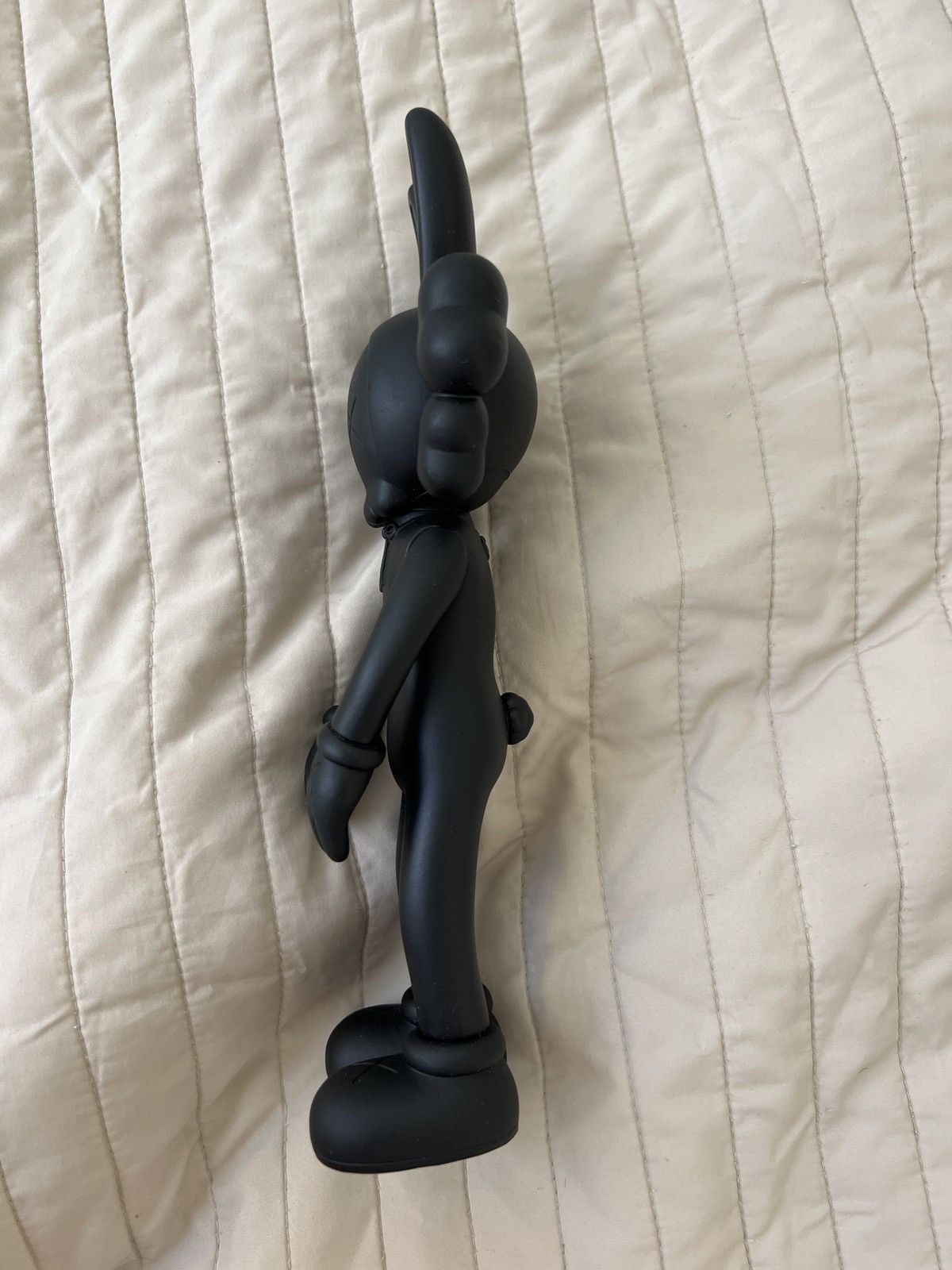 Original Fake Kaws Accomplice 2002 Vinyl Figure Black | Grailed