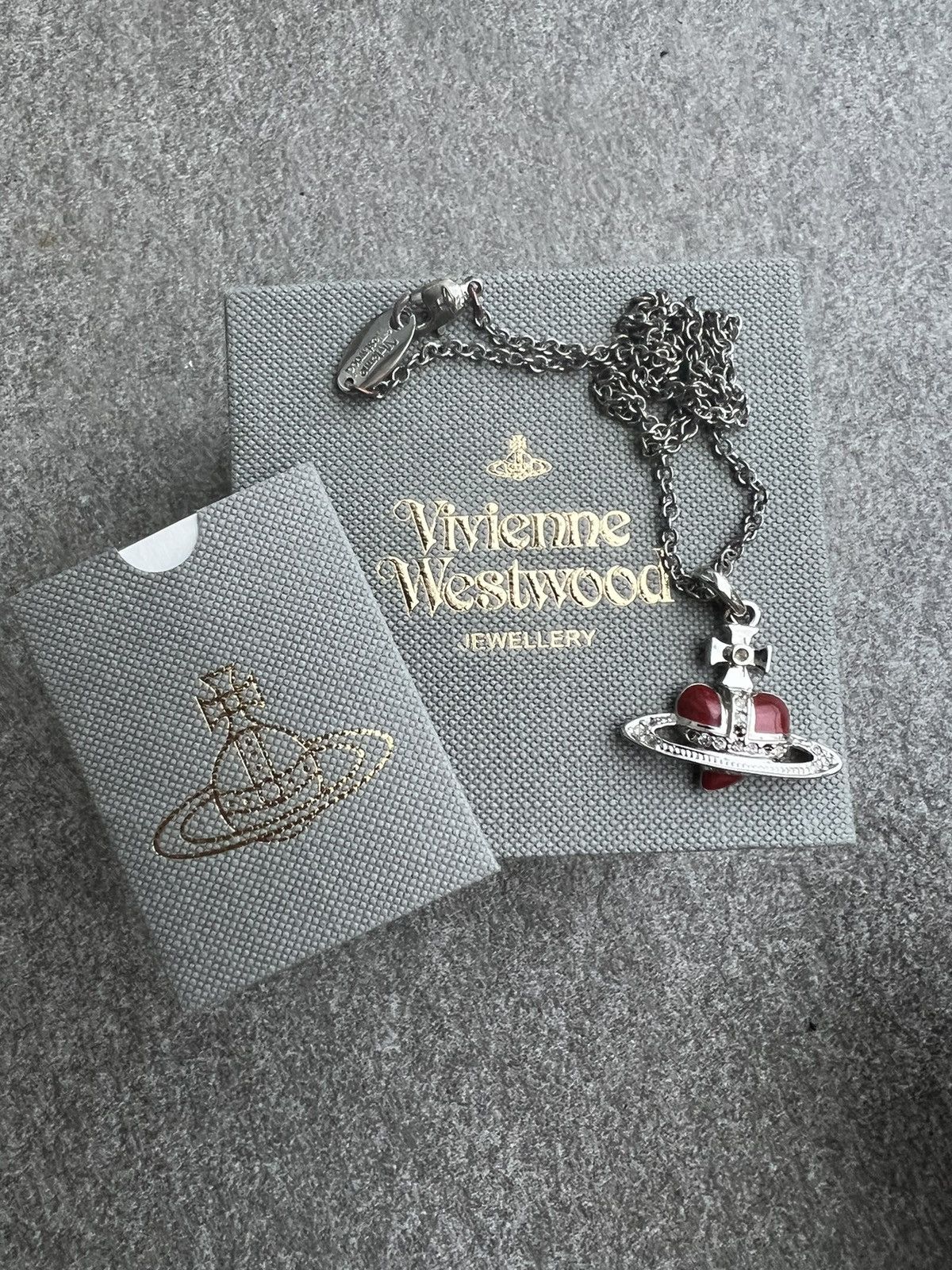 Vivienne Westwood Red Heart Saturn Orb Necklace | Grailed Vivienne Westwood Red Heart Saturn Orb Necklace | Grailed
