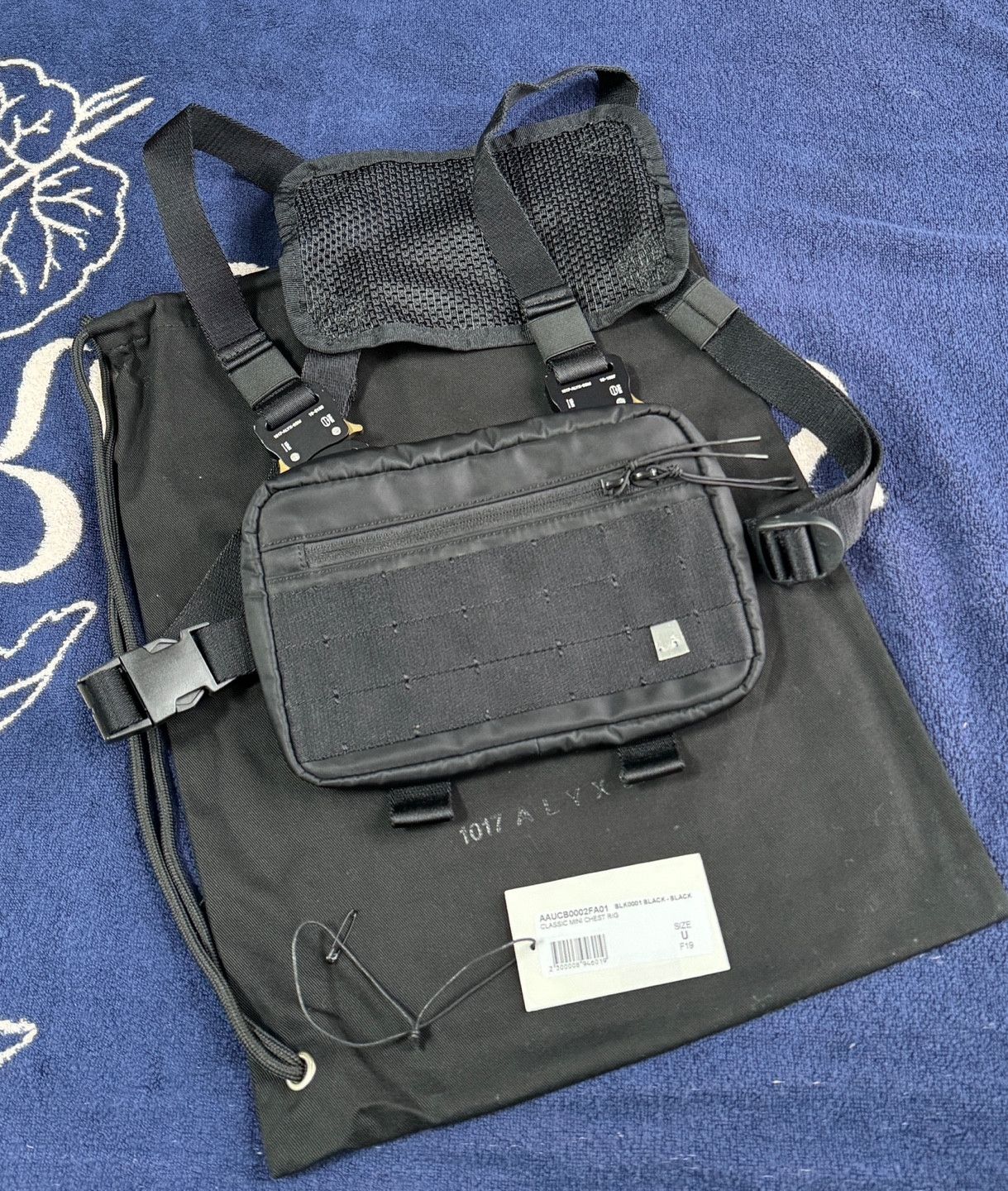 1017 ALYX 9SM × Alyx 1017 ALYX 9SM CLASSIC MINI CHEST RIG BAG MMW | Grailed