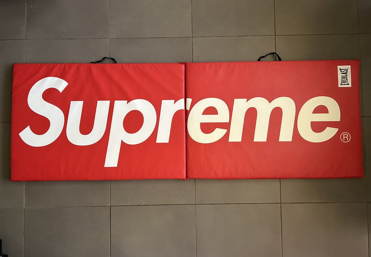 Supreme Supreme x Everlast Red Exercise Mat | Grailed