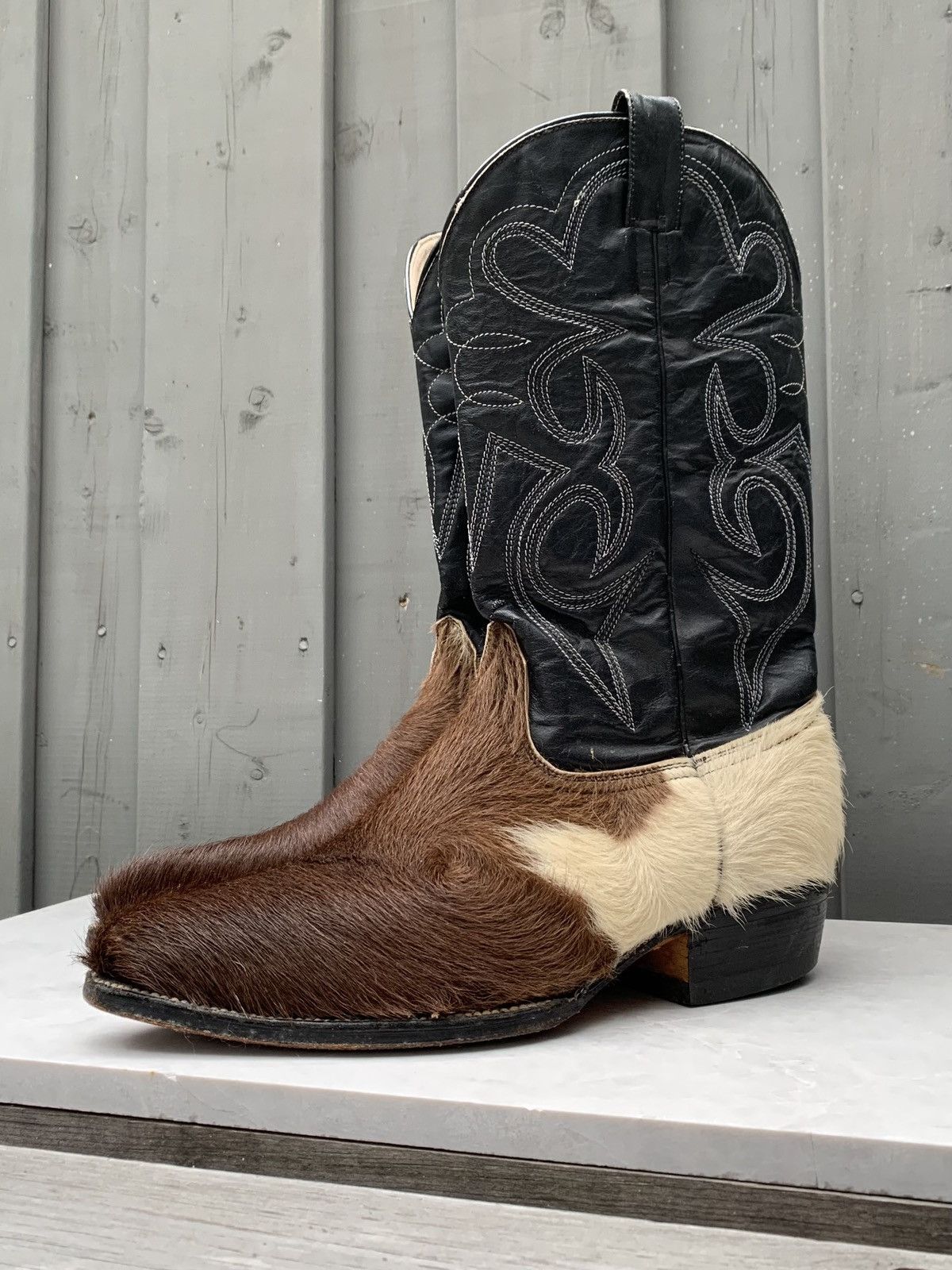 Cowboy Equipment × Lucchese × Vintage Vintage Cow Hide Cowboy Boots ...