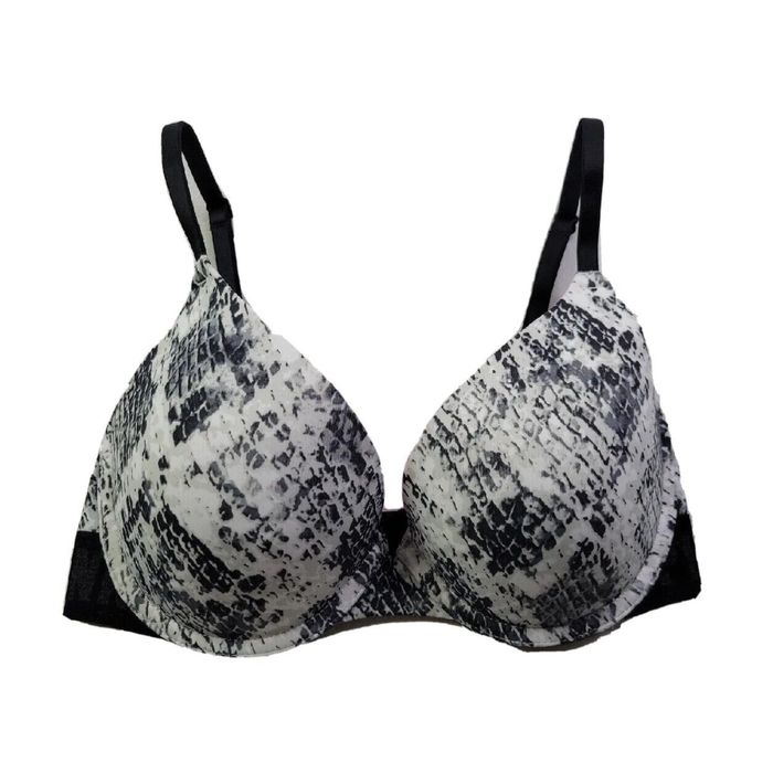 Victoria's Secret NEW - Pink Victoria's Secret Wear Everywhere Push-Up ...