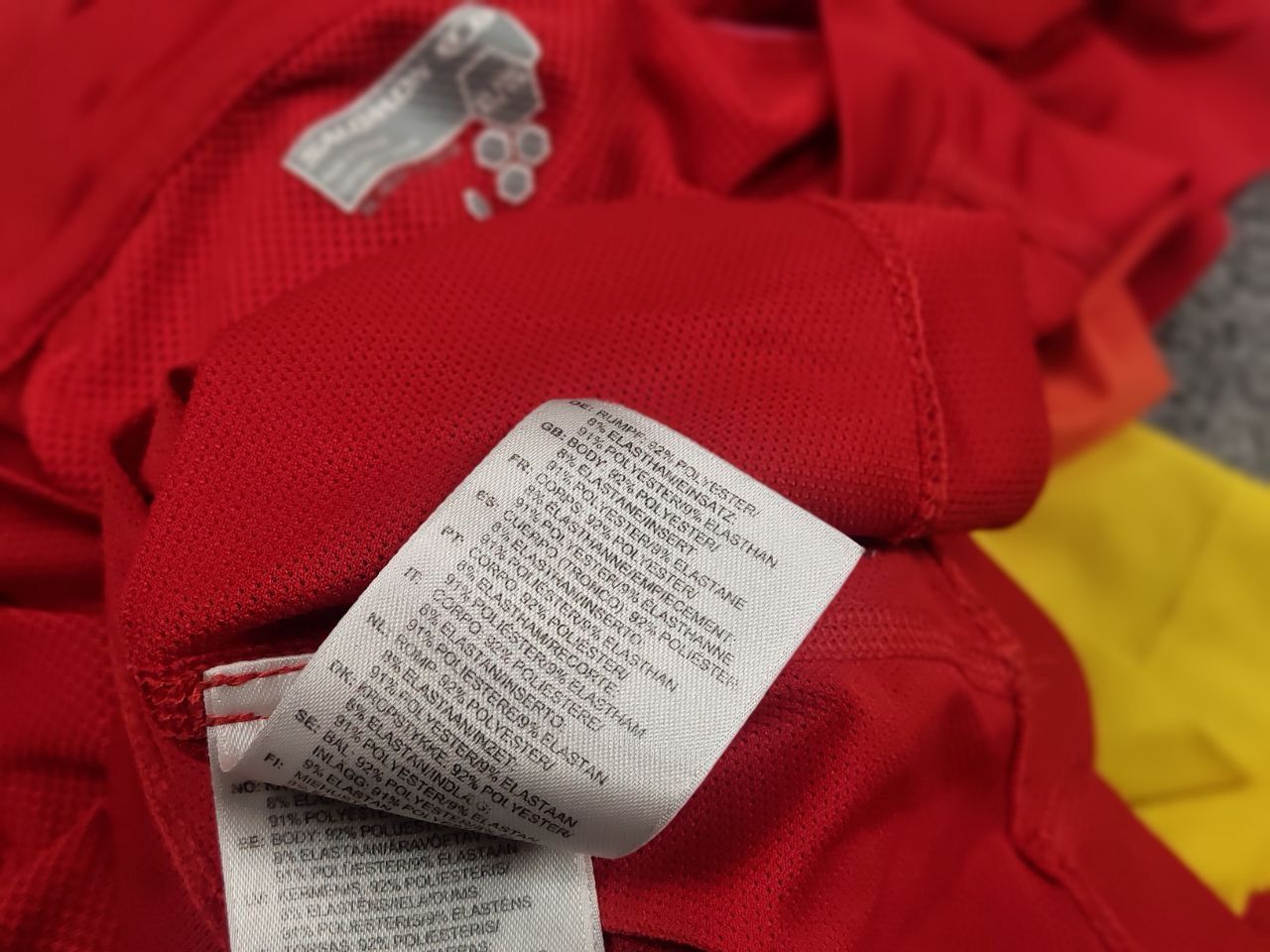 Vintage Vintage Salomon Lab Actilite Red Gradient Running Zip Shirt ...