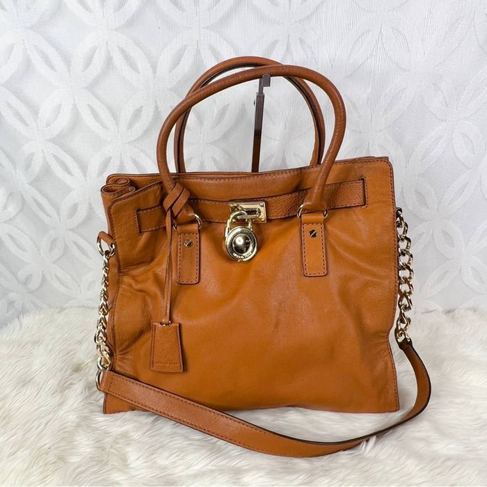 Michael Kors Michael Kors Large Hamilton Bag Lock and Key Gold Chain ...