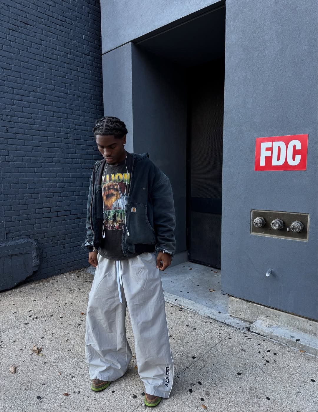 The GV Gallery The GV Gallery Grey J Will Sweats Raspberry Hills | Grailed