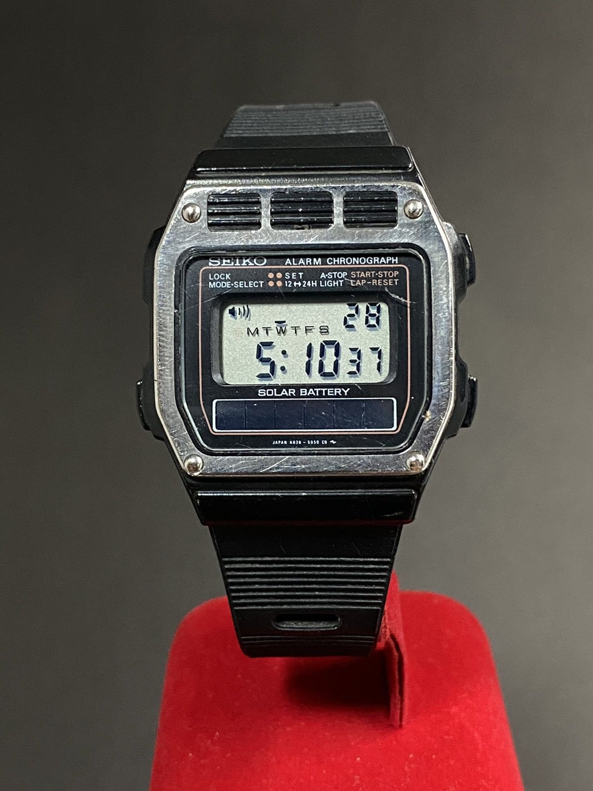 Seiko × Vintage × Watch Vintage SEIKO Solar A628-5040 Japan Digital Men ...