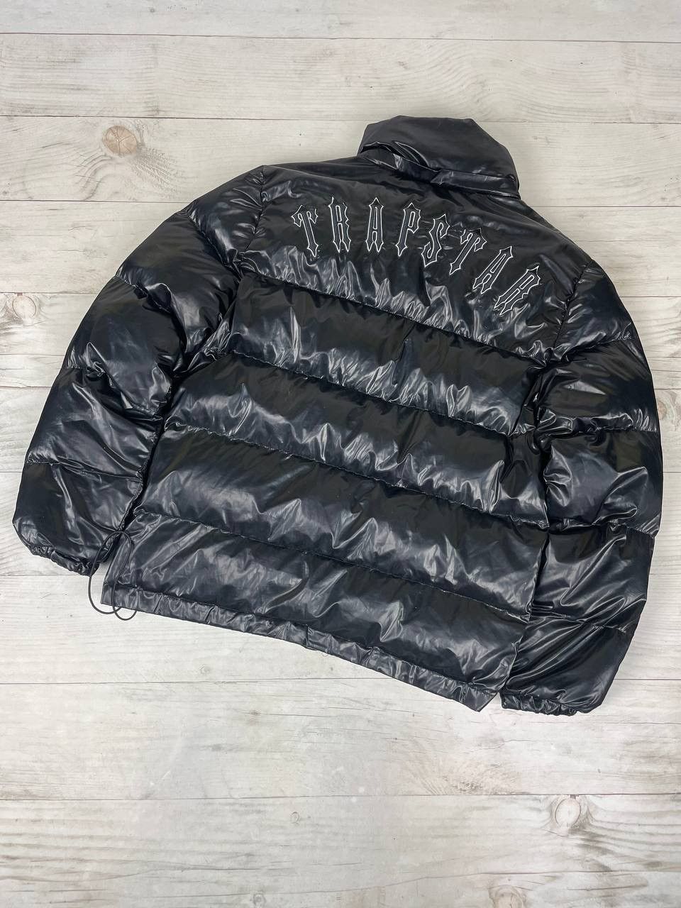 Trapstar London Trapstar London Irongate Shiny Big Logo Puffer Jacket ...