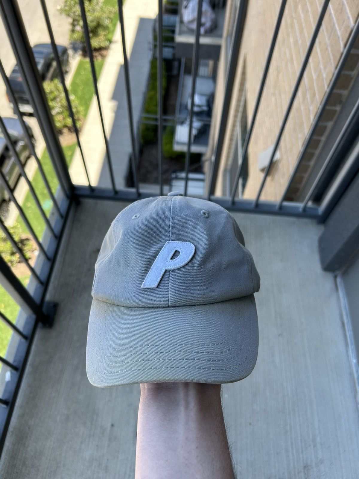 Palace PALACE 6 PANEL HAT | GREY | Grailed
