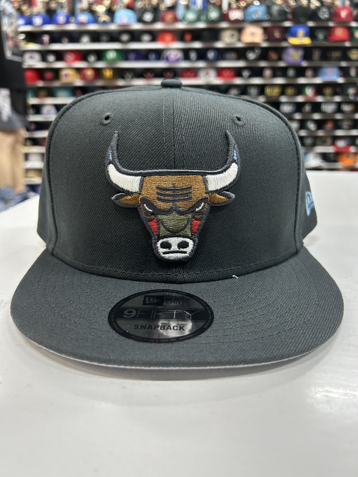 New Era Chicago Bulls Color Logo Grey New Era NBA 9Fifty SnapBack | Grailed