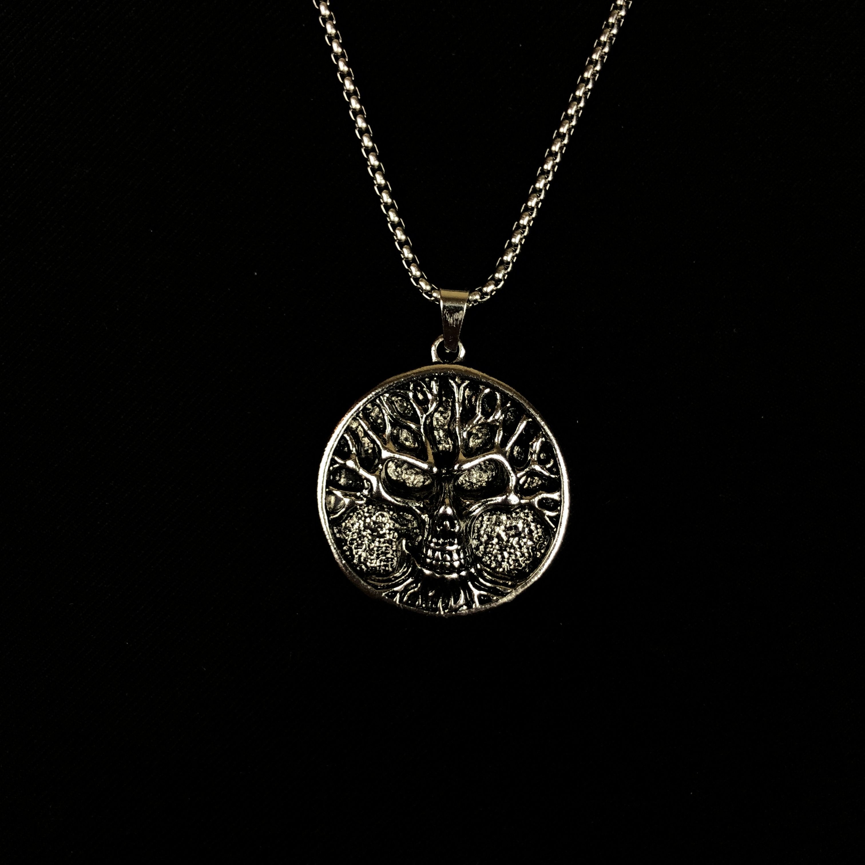 Chain × Jewelry × Streetwear Skull Necklace Punk Chain Opium Style ...