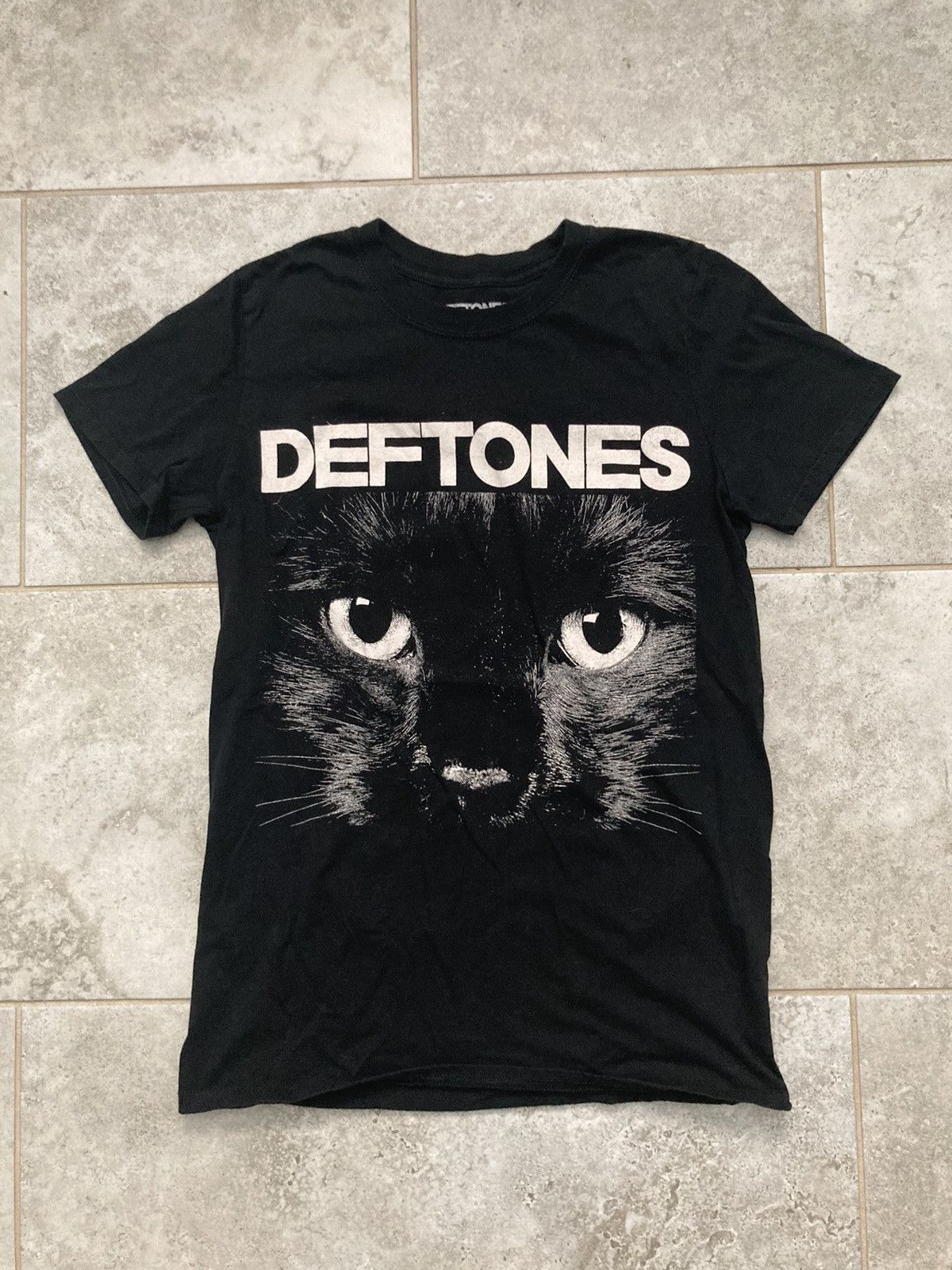 Vintage Deftones cat t shirt | Grailed
