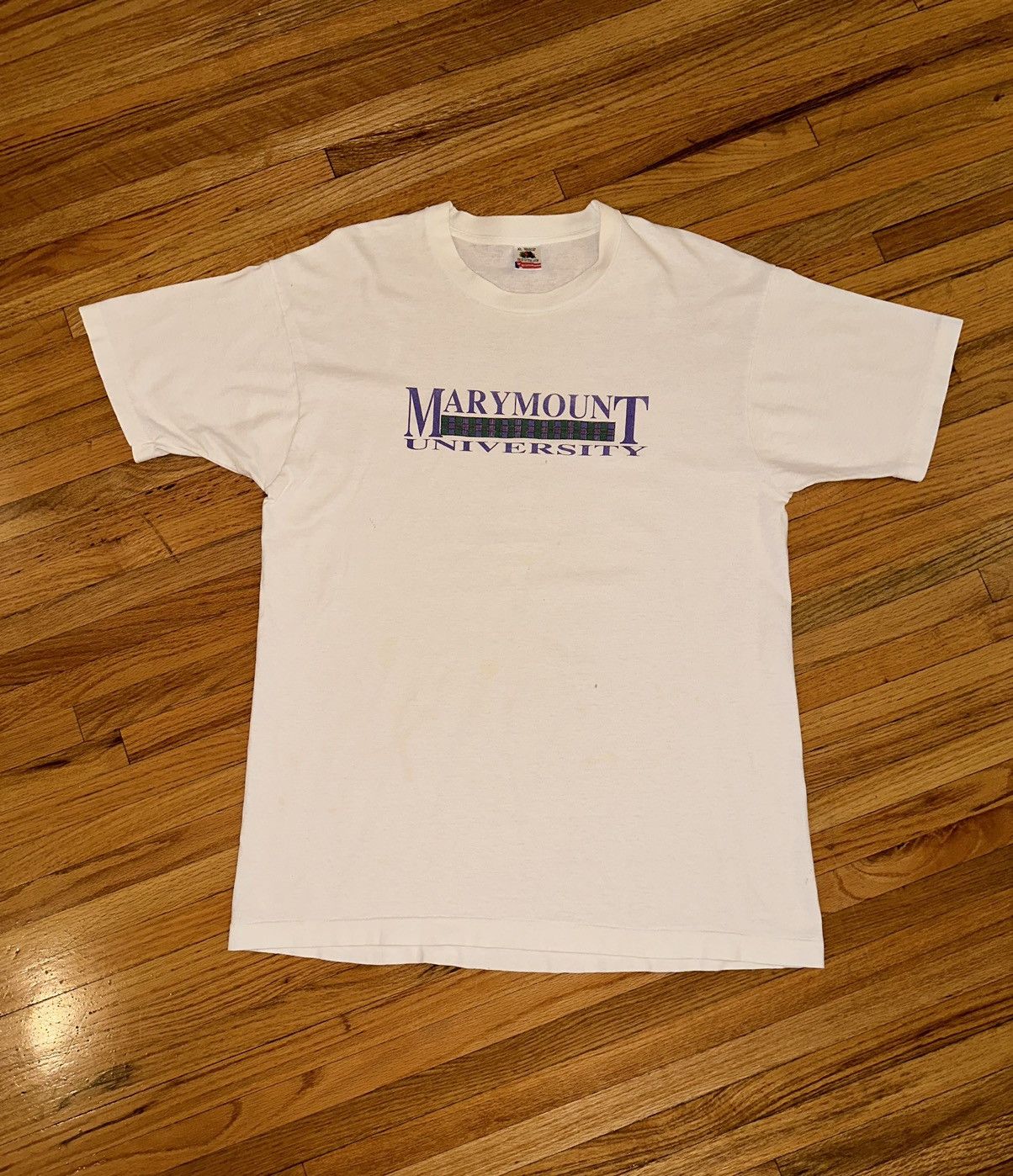 Fruit Of The Loom × Vintage Vintage 90’s Marymount University T-Shirt ...