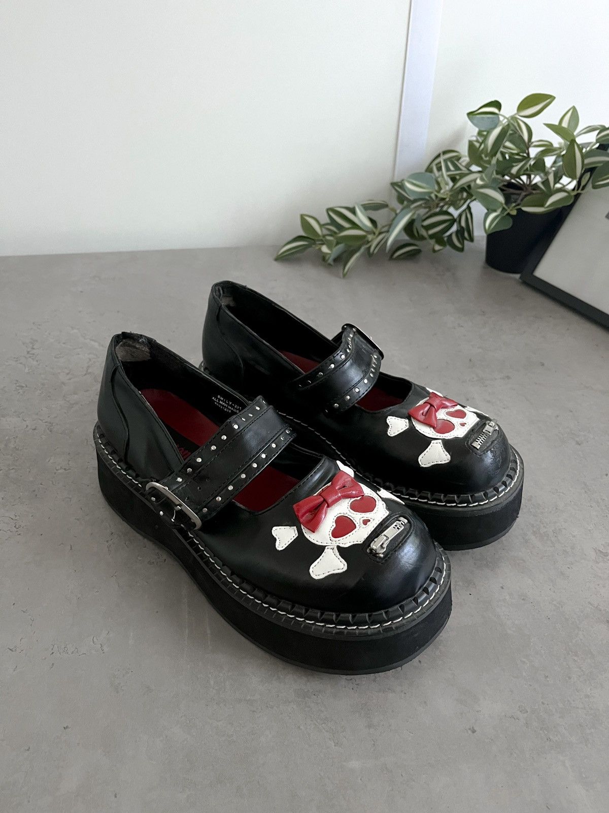 Archival Clothing × Avant Garde × Demonia Cult Demonia emily skull Bow ...