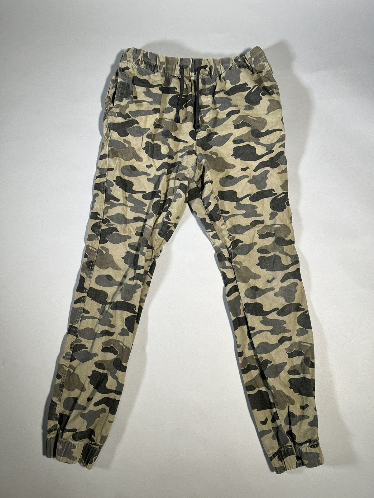 Divided × H&M × Streetwear Divided Woodland Camo Joggers | Grailed