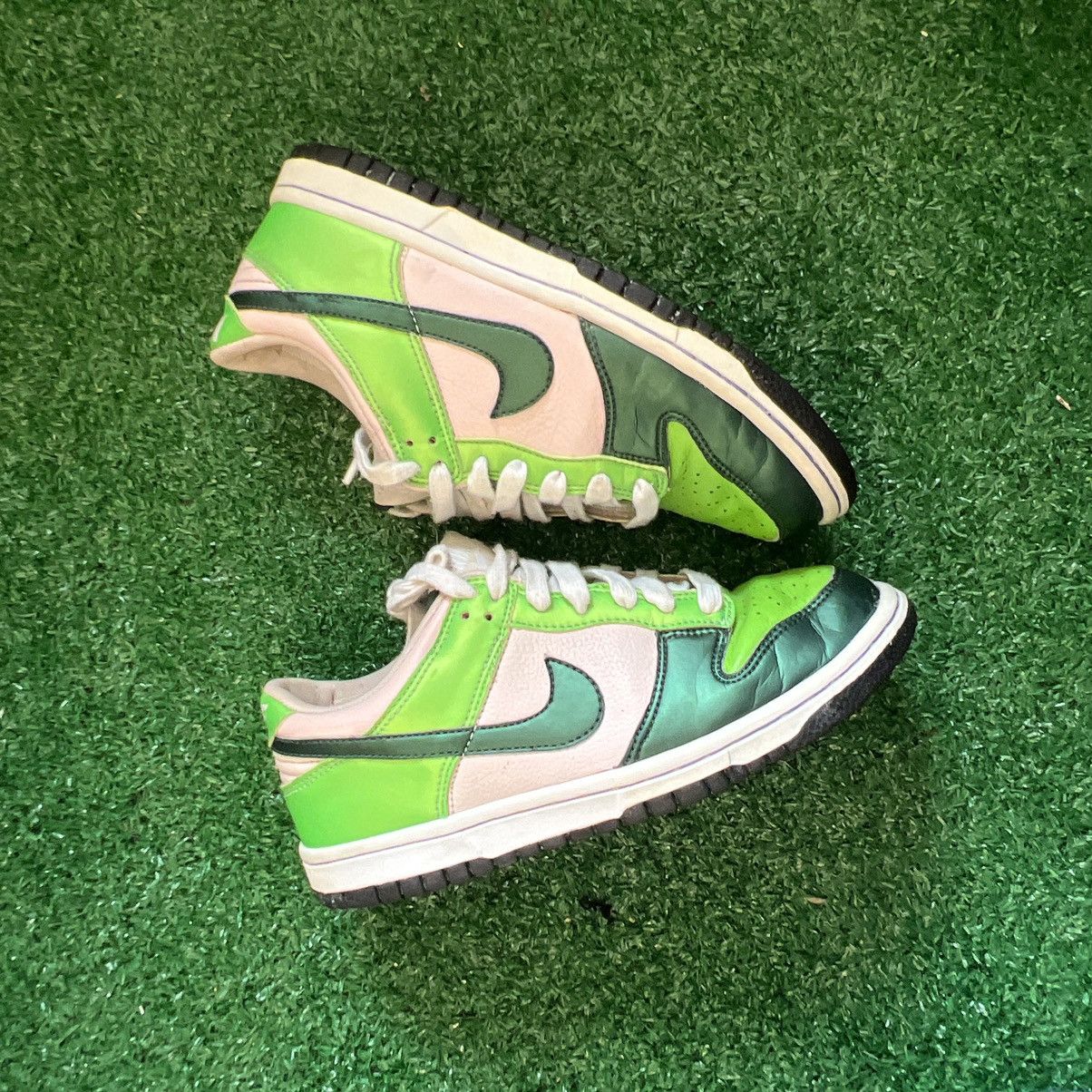 Nike 2000s Y2K Nike Dunk Low 🍏 | Grailed