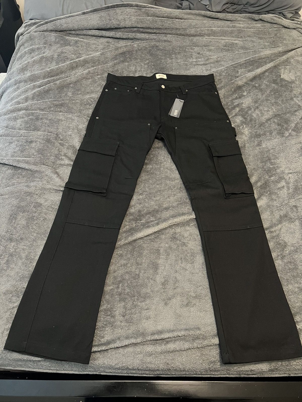 Mintcrew MINTCREW Double Knee (BLACK) Cargo Pants | Grailed