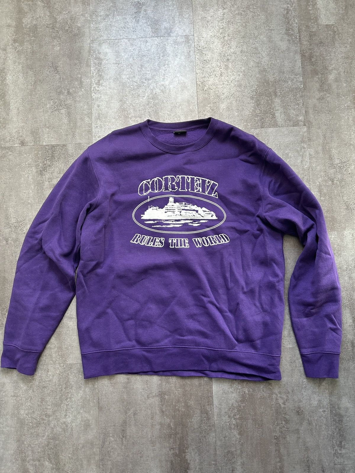 Corteiz Corteiz rules the world Sweater crewneck purple white Font ...