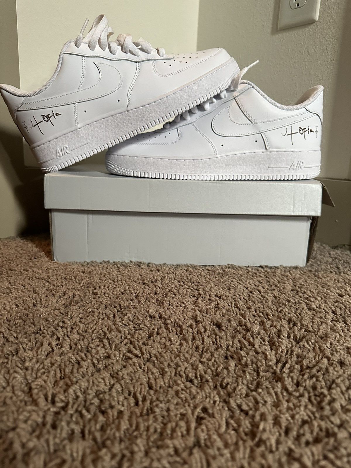Travis Scott Utopia Air Force One | Grailed