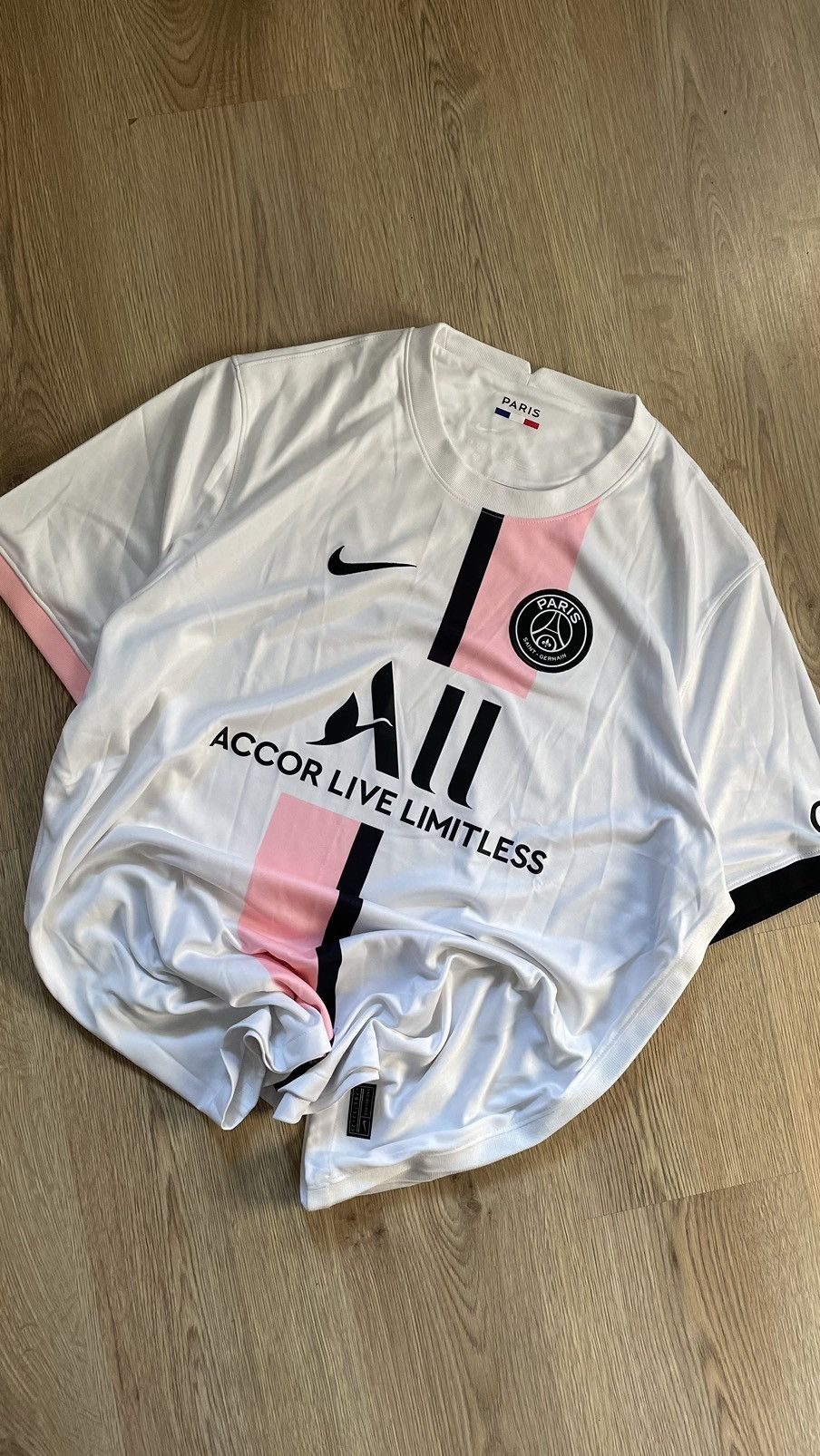 Nike × Soccer Jersey × Vintage VNT Soccer Jersey PSG Nike 2021/22 White ...