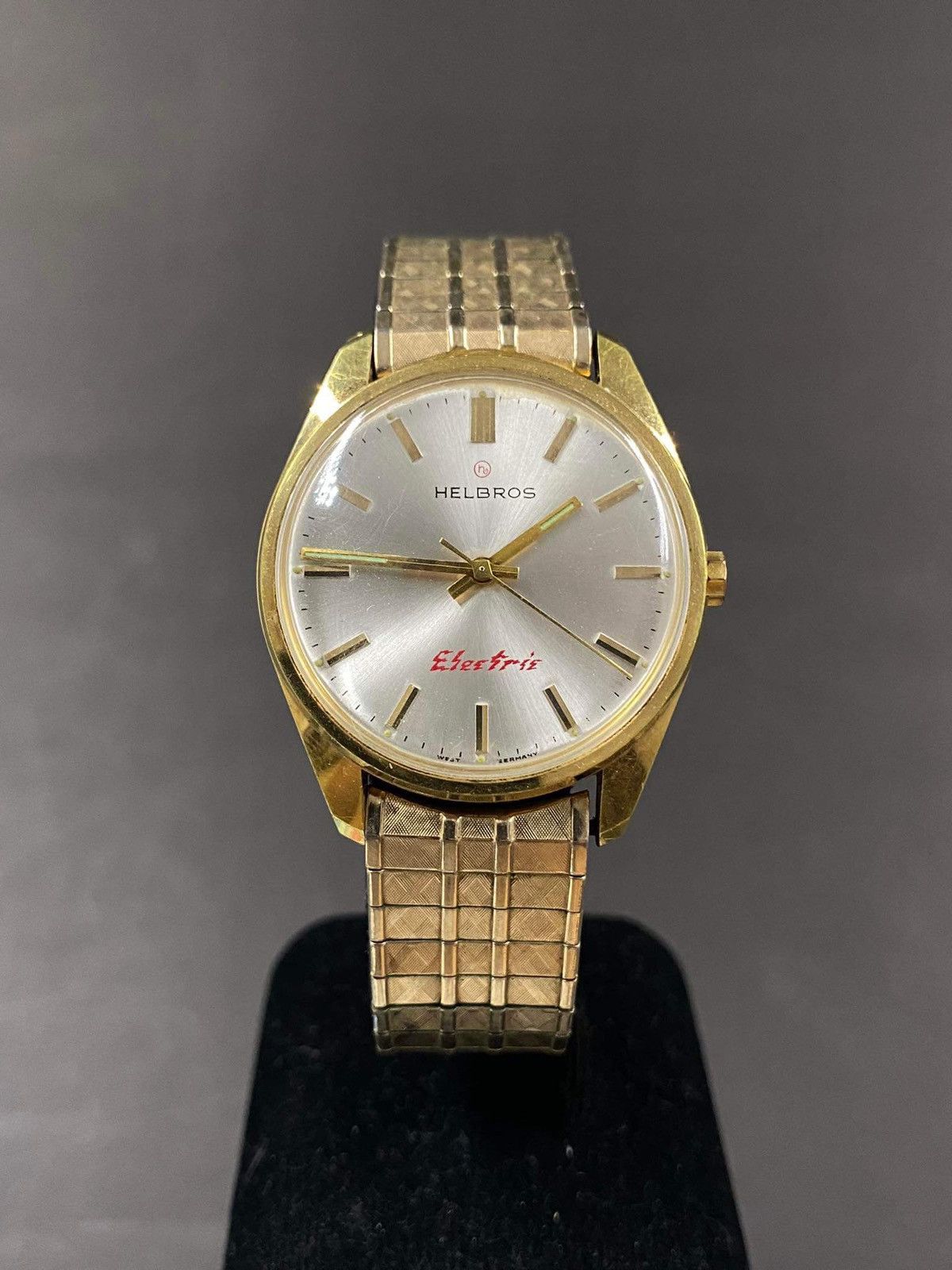 Vintage Vintage 1970’s HELBROS Electric W.Germany Quartz Men’s Watch ...
