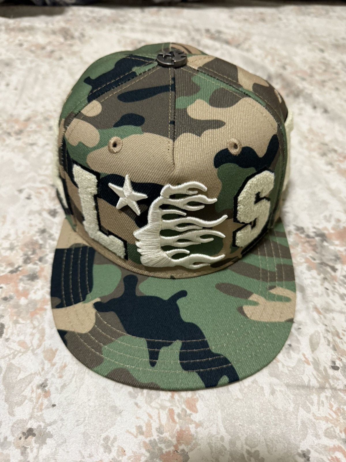 HELLSTAR Hellstar Camo fitted | Grailed