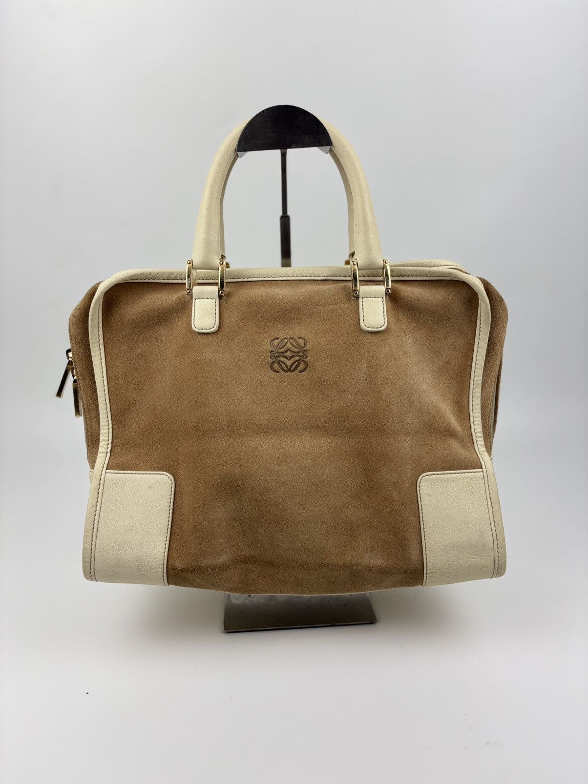 Loewe Loewe Amazona 32 Suede Handbag | Grailed