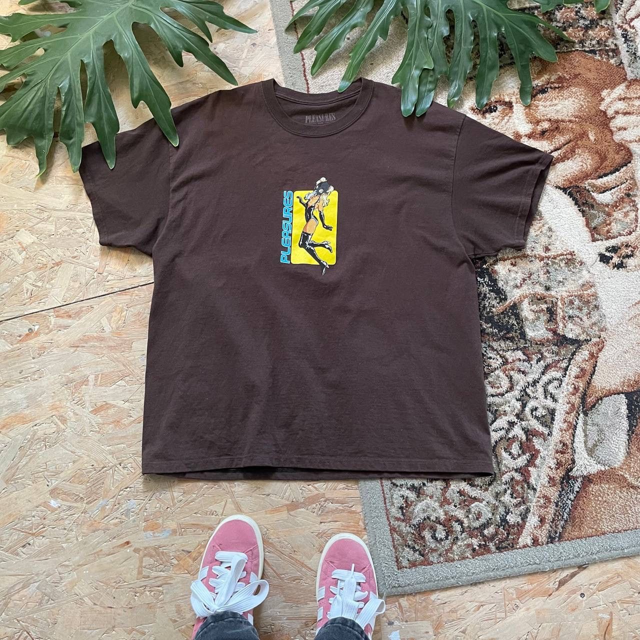 Pleasures PLEASURES GAS MASK HENTAI RARE BOXY T SHIRT | Grailed