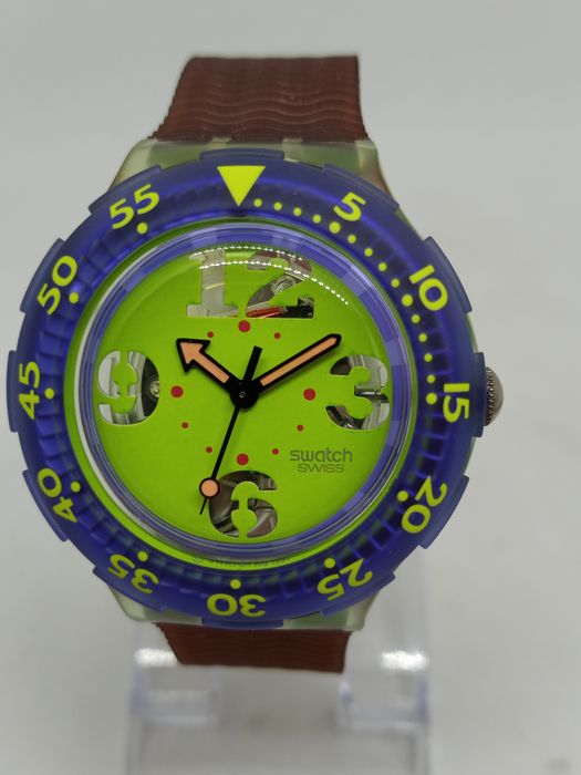 Swatch VINTAGE 1991 Swatch Scuba 200 SDN103 "Spray Up" 38mm Watch | Grailed