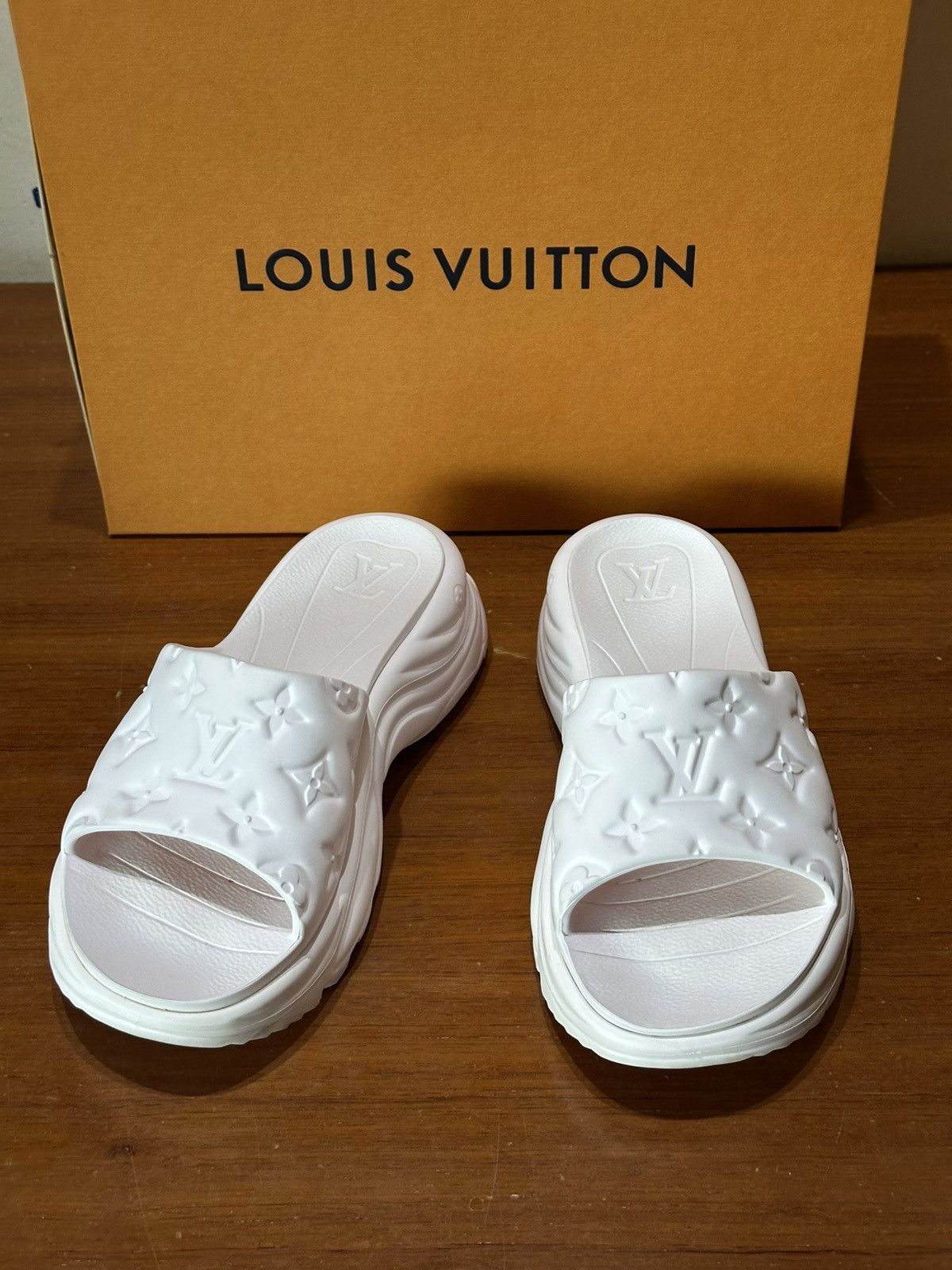 Louis Vuitton Louis Vuitton Pool 55 Mules | Grailed