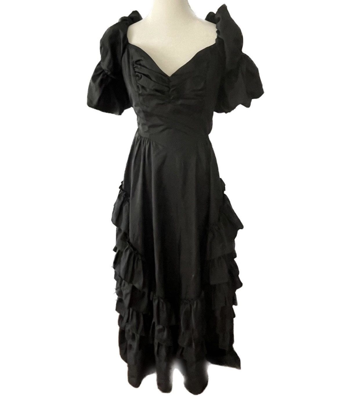 Vintage 1970, 1980 Vintage sweetheart Victorian ruffled puff dress ...