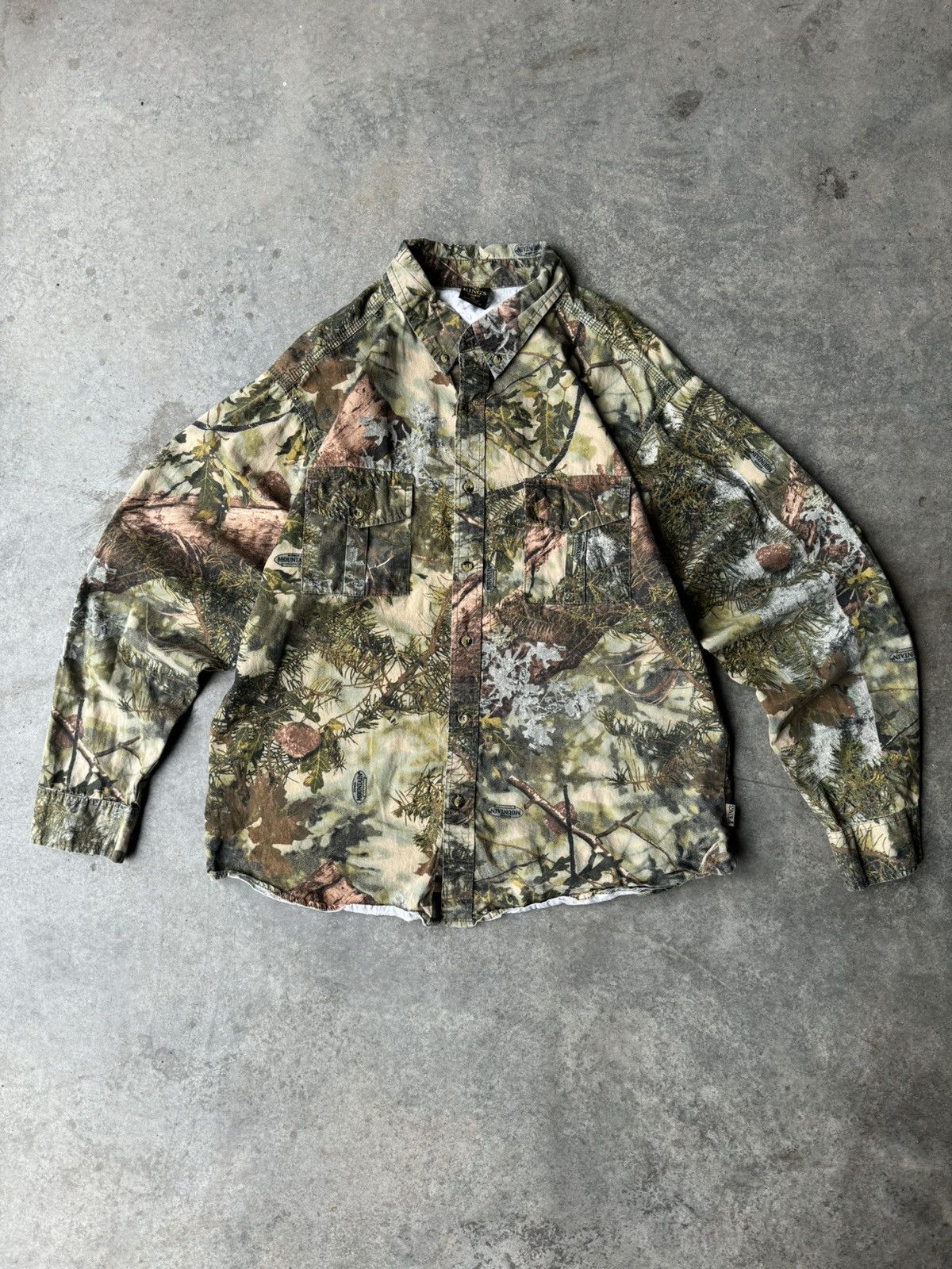 Realtree × Vintage Early 2000s Y2K Real tree camo button shirt | Grailed
