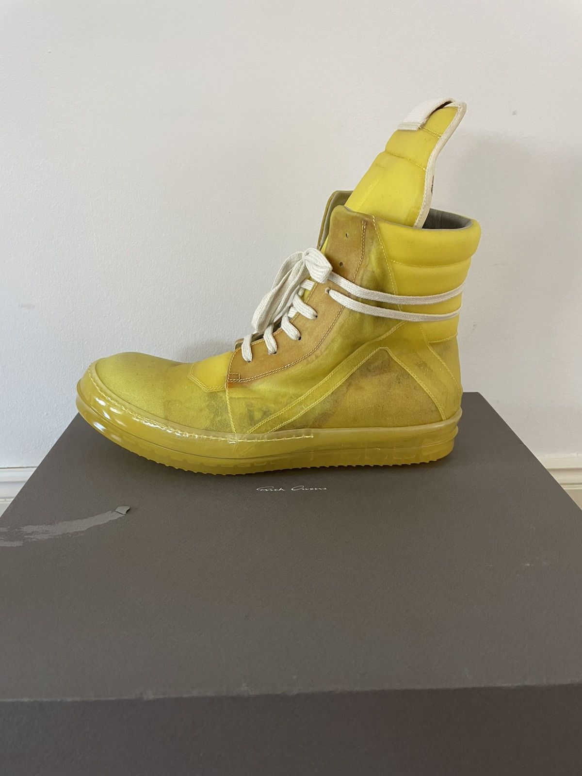 Rick Owens Rick Owens S/S23 edfu yellow transparent leather geobaskets ...