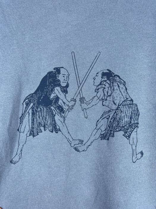 Uniqlo Vintage Uniqlo Hokusai Blue sweater shirt two sumo wrestlers ...
