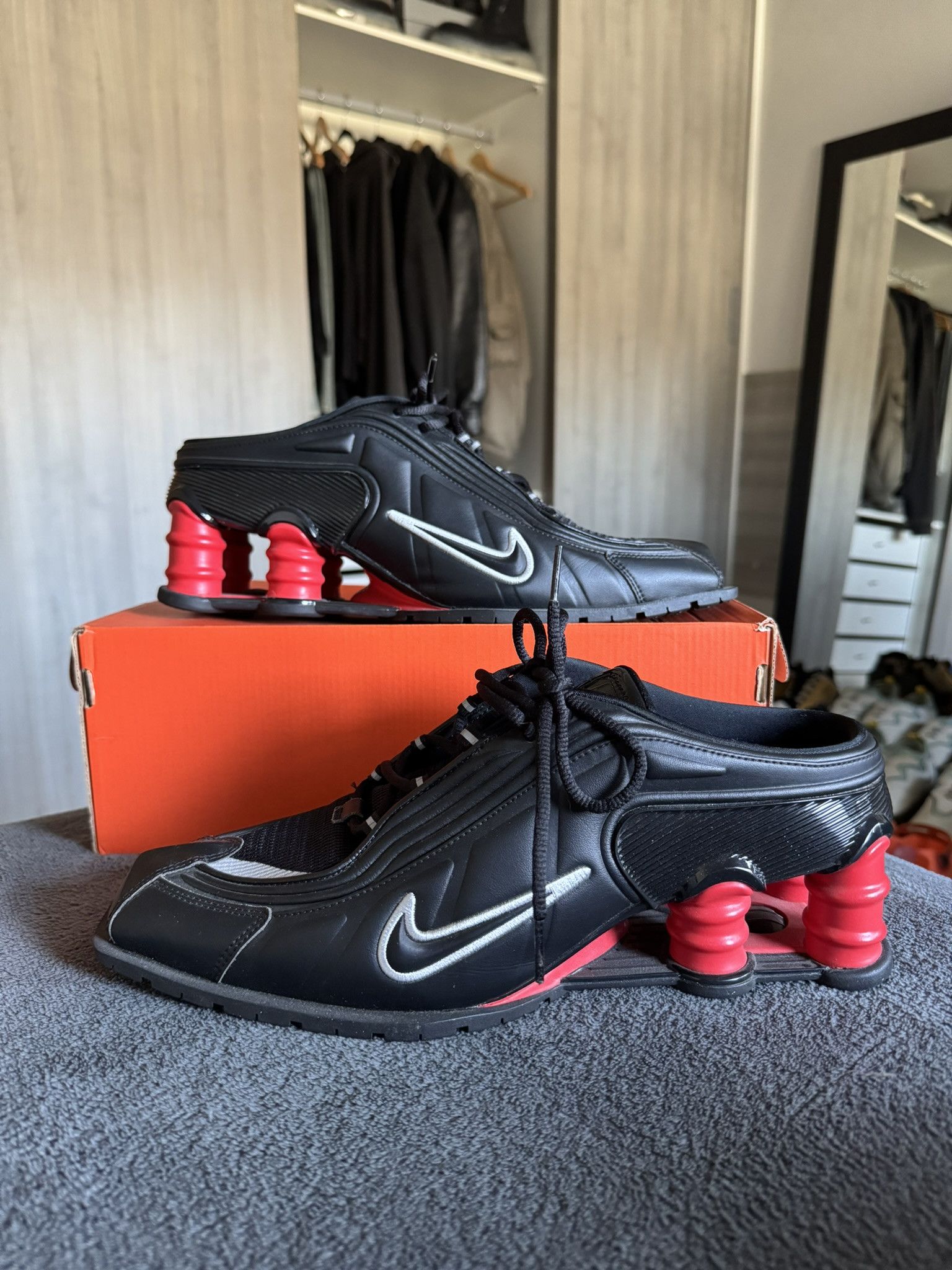 Martine Rose Martine Rose Nike MR4 Shox Mule OG Black Red | Grailed