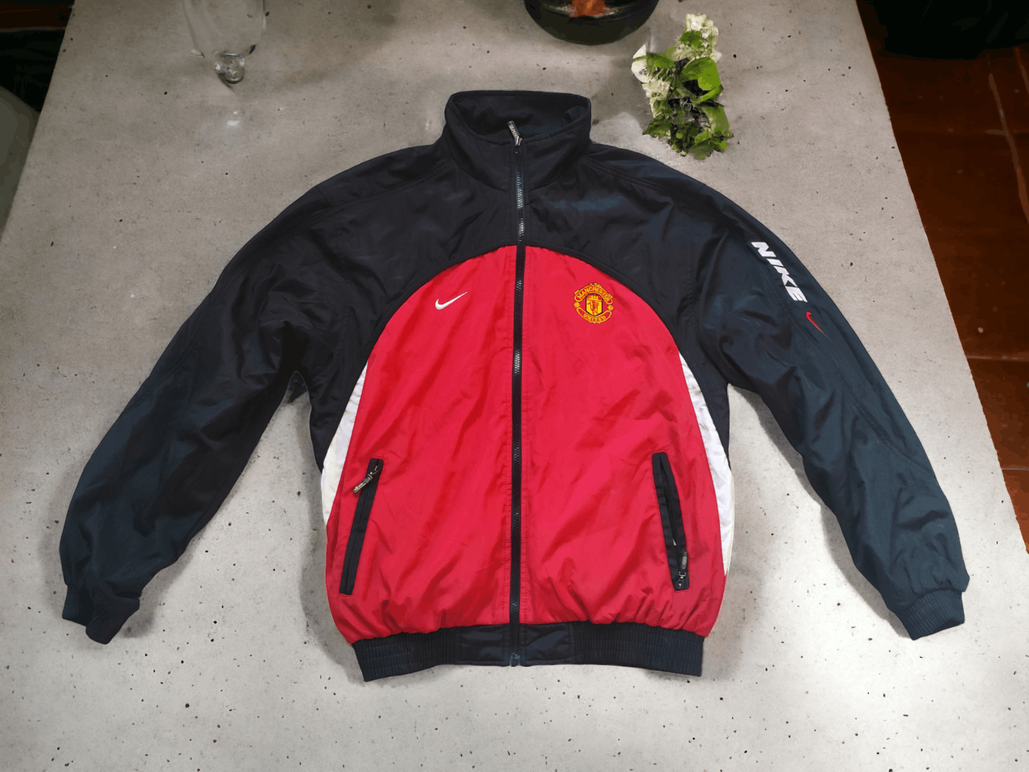 Vintage VINTAGE NIKE ACG Manchester United two-sided Jacket | Grailed