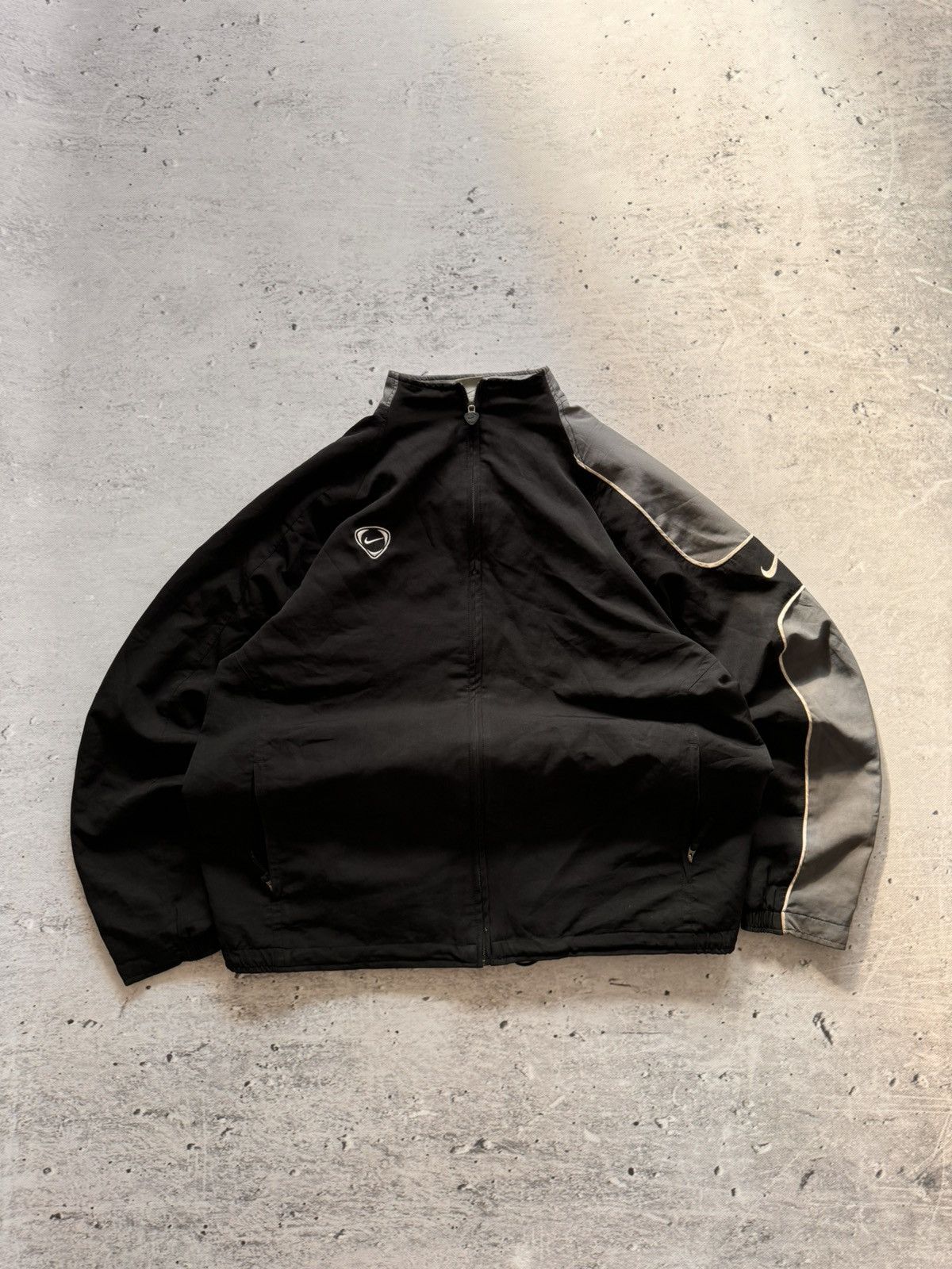 Nike NIKE VINTAGE BASIC LOGO OVERSIZE NYLON GORPCORE LIGHT JACKET | Grailed