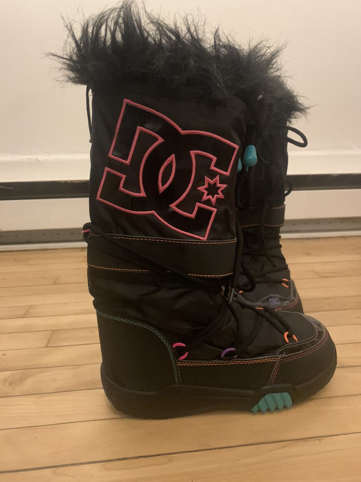Dc × Vintage DC shoes winter boots | Grailed