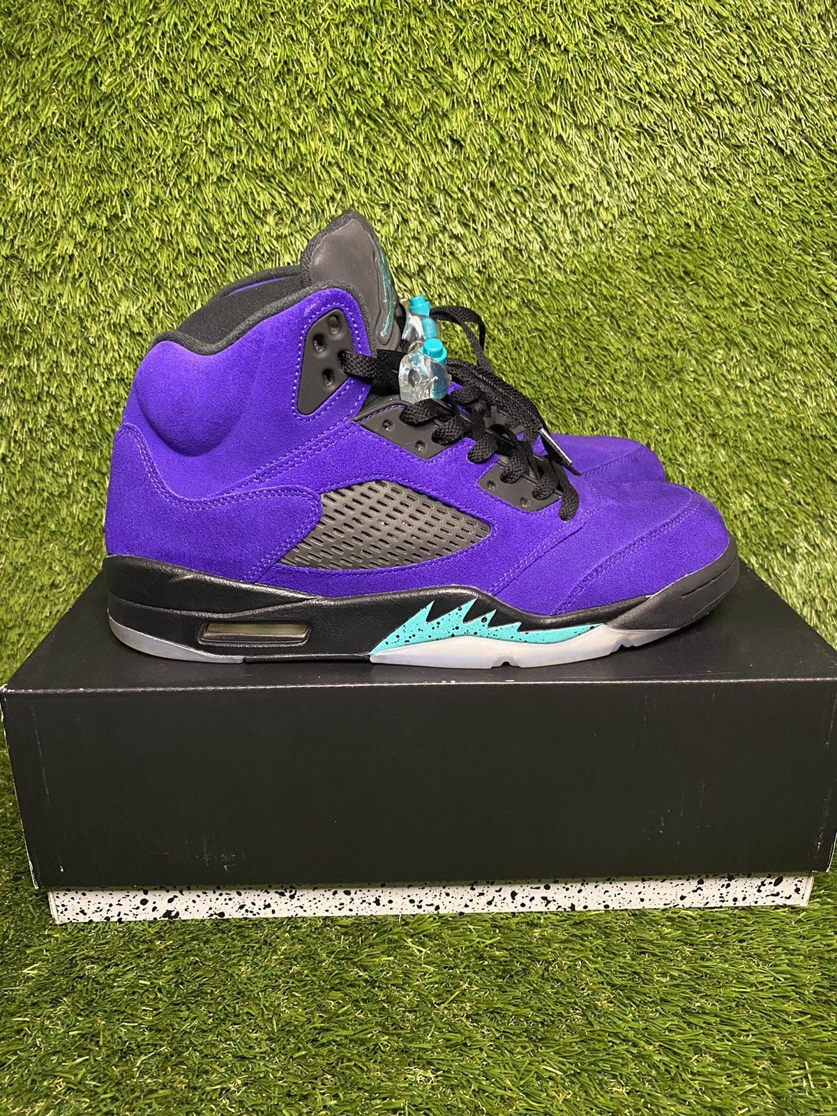 Jordan Brand Jordan 5 Alternate Grape | Grailed
