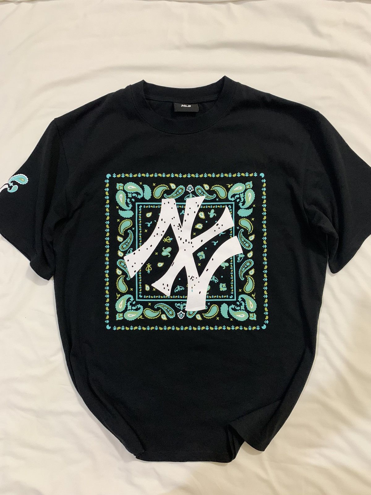 MLB × New York Yankees MLB NEW YORK YANKEES ONE POINT BIG LOGO | Grailed