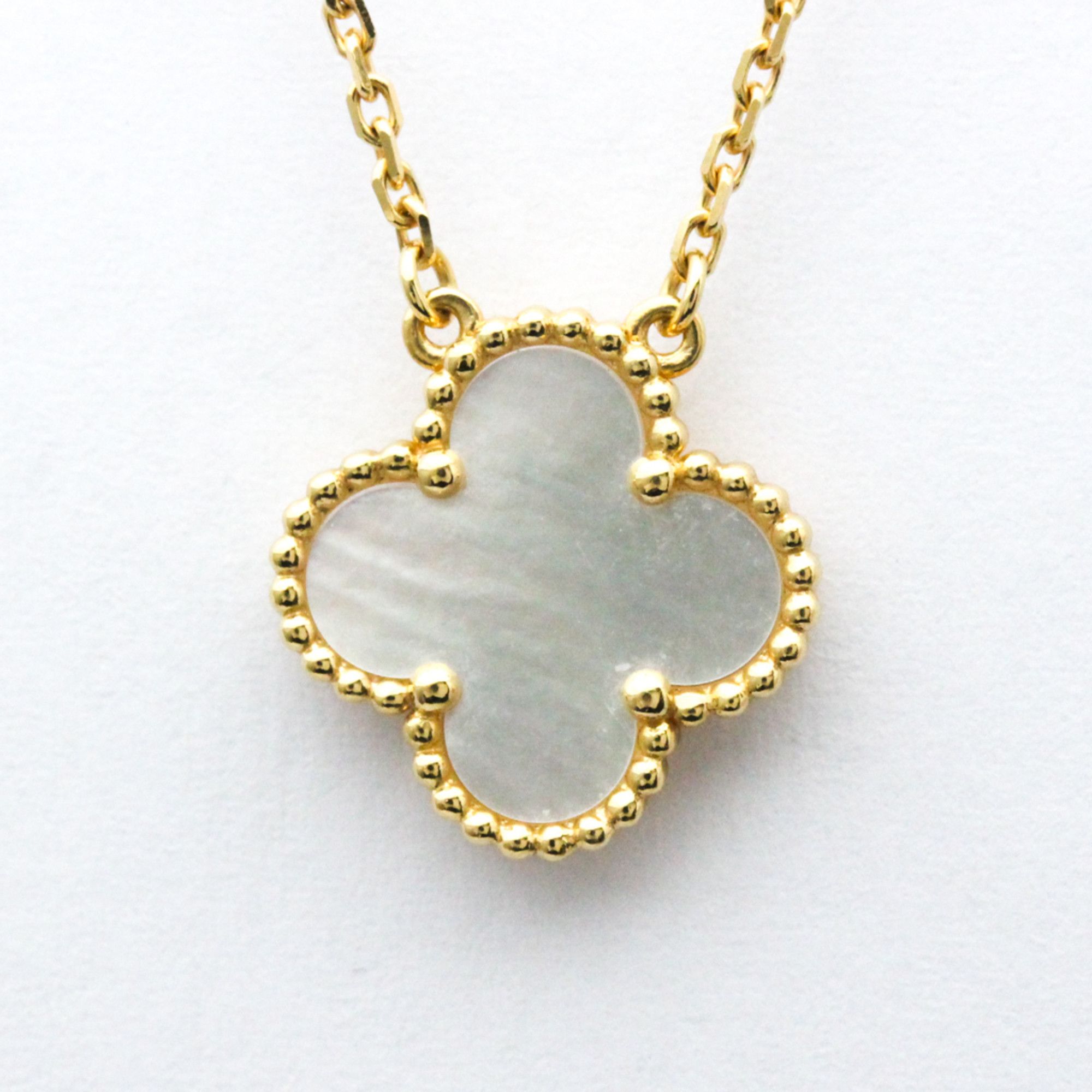 Van Cleef & Arpels Van Cleef & Arpels Vintage Alhambra VCARA45900 ...